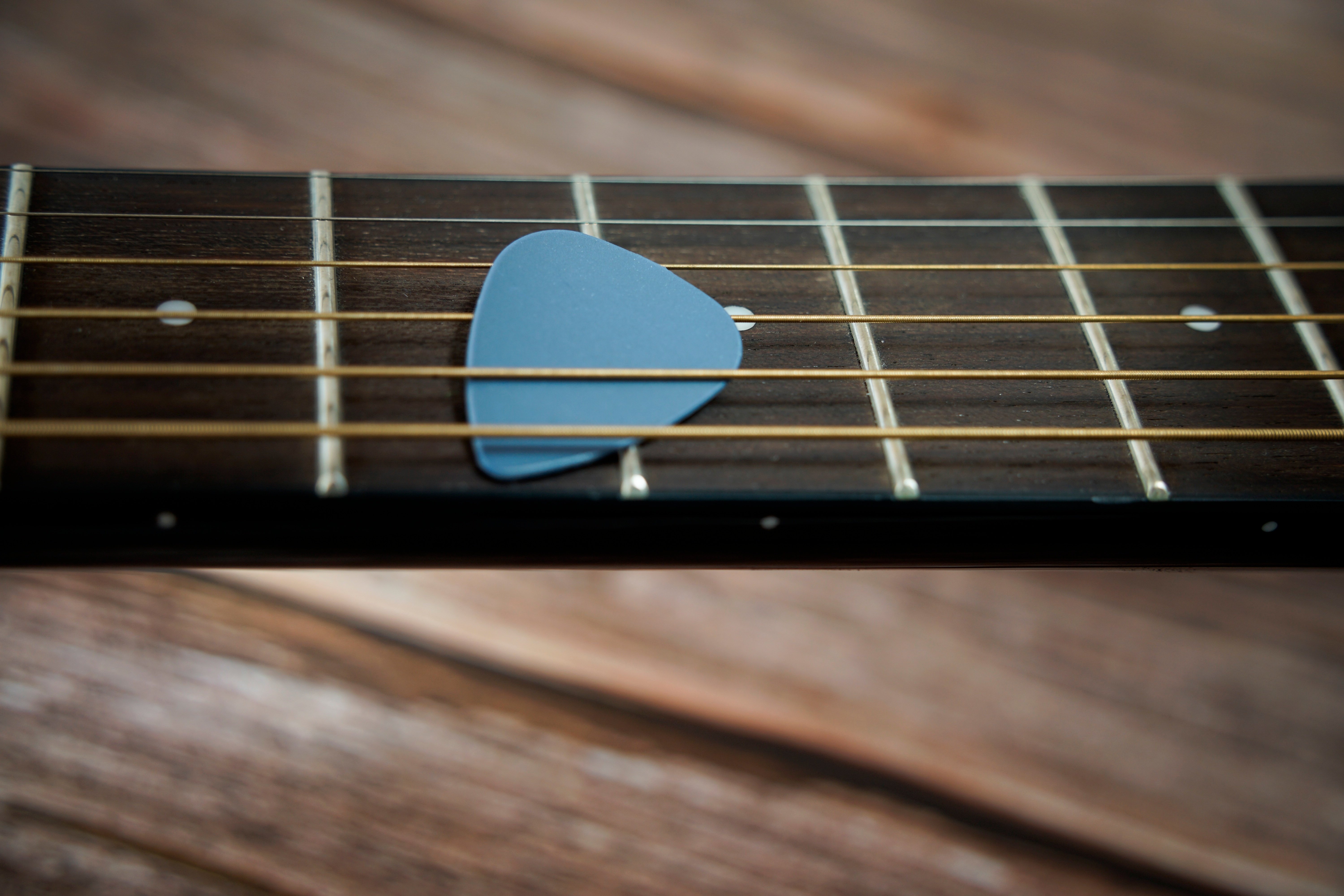 Le Manche de guitare : anatomie et rôle de chaque partie